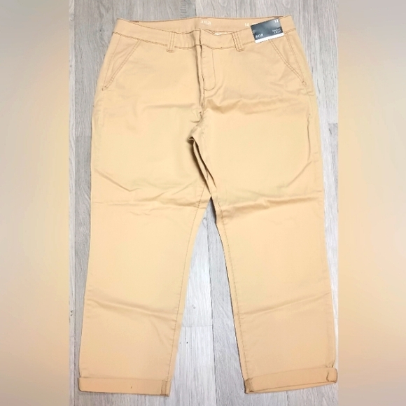 a.n.a | Pants & Jumpsuits | Nwt Ana Chino Crop Women 4 Khaki Clam ...